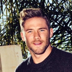Julian Edelman Haircut (UPDATED) - Men's Hairstyles & Haircuts 2019
